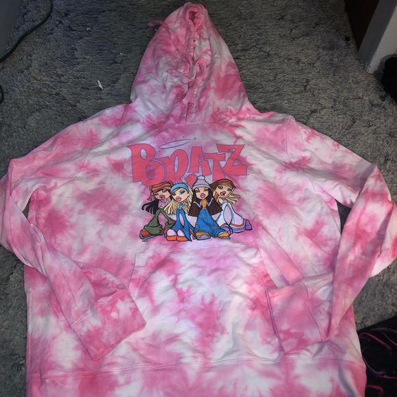 Hot Topic | Tops | Bratz Thin Hoodie | Poshmark